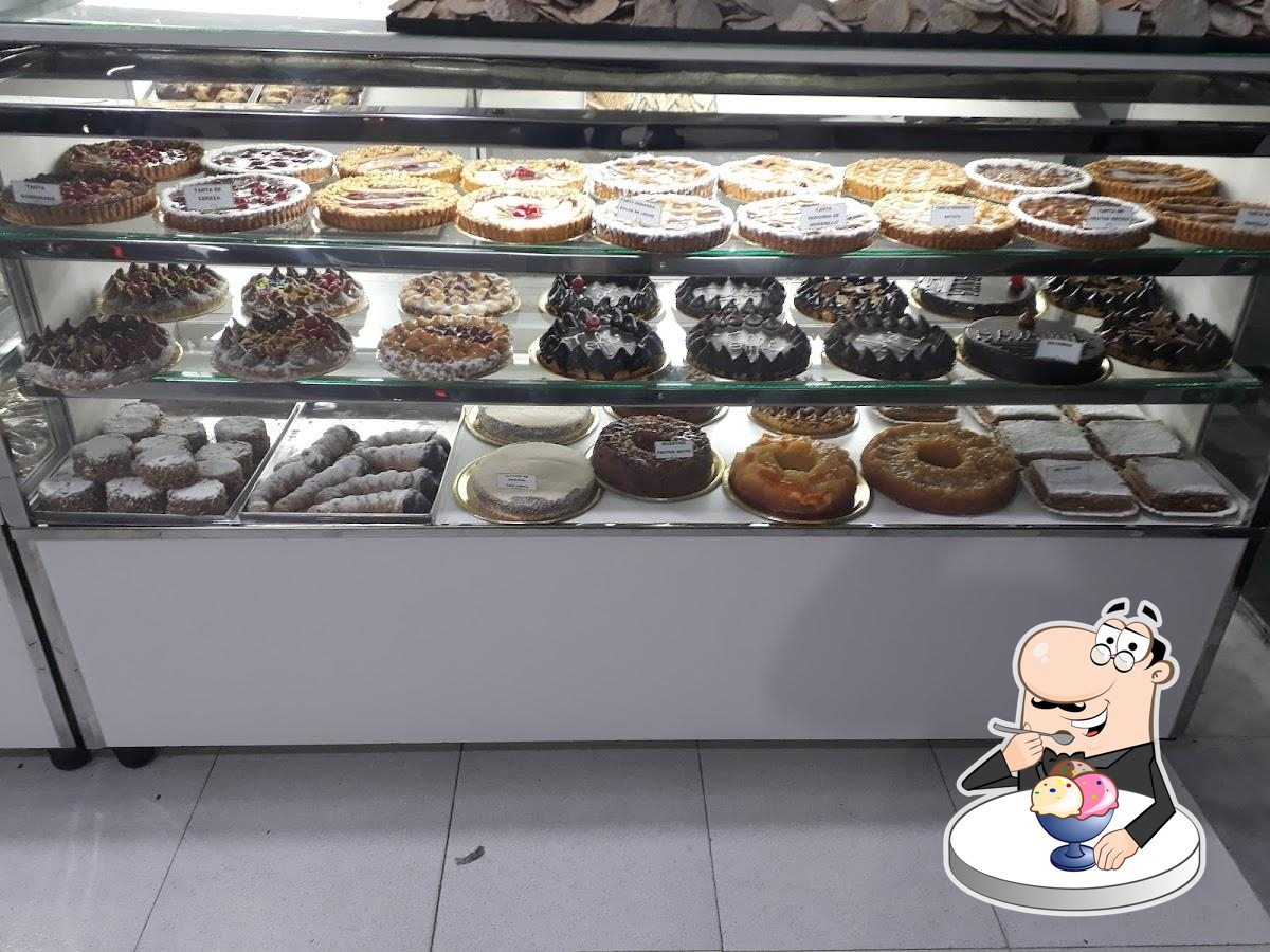 Demilune panes y dulces, Morón - Opiniones del restaurante