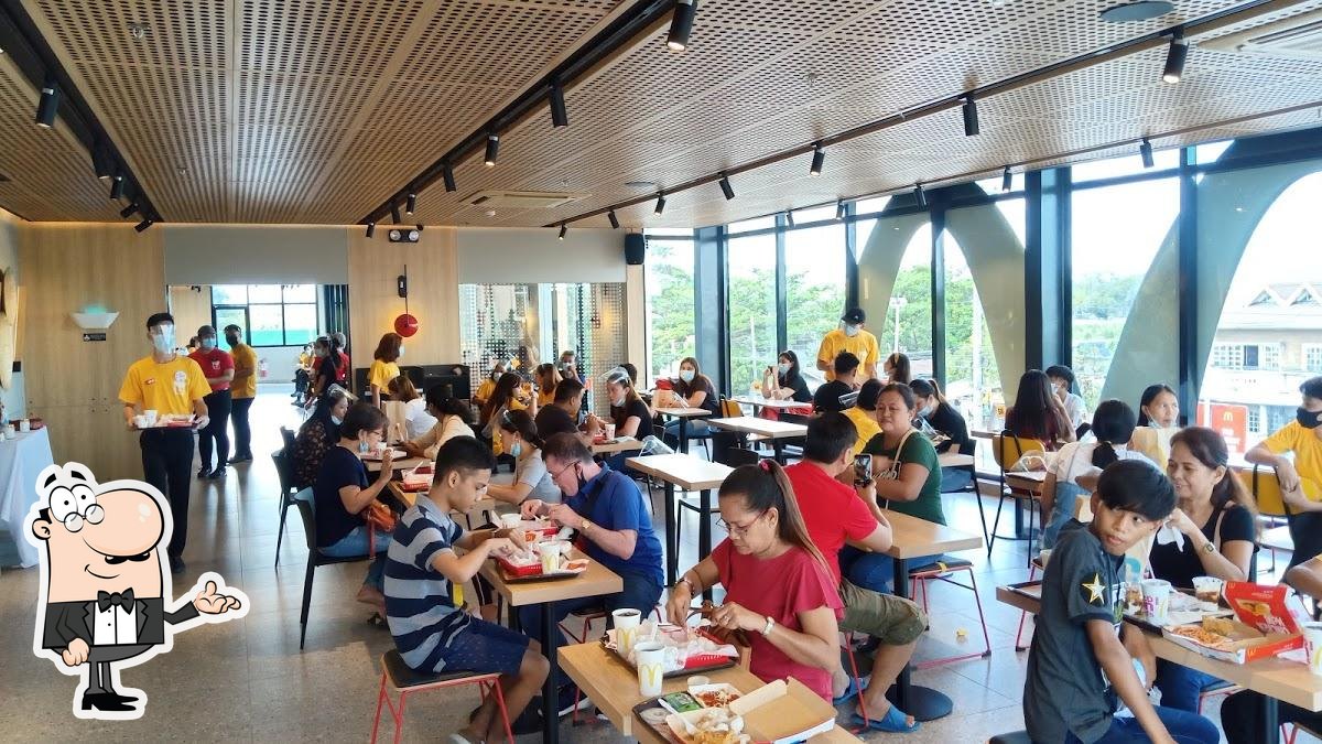 McDonald's Capital Town restaurant, San Fernando - Restaurant reviews