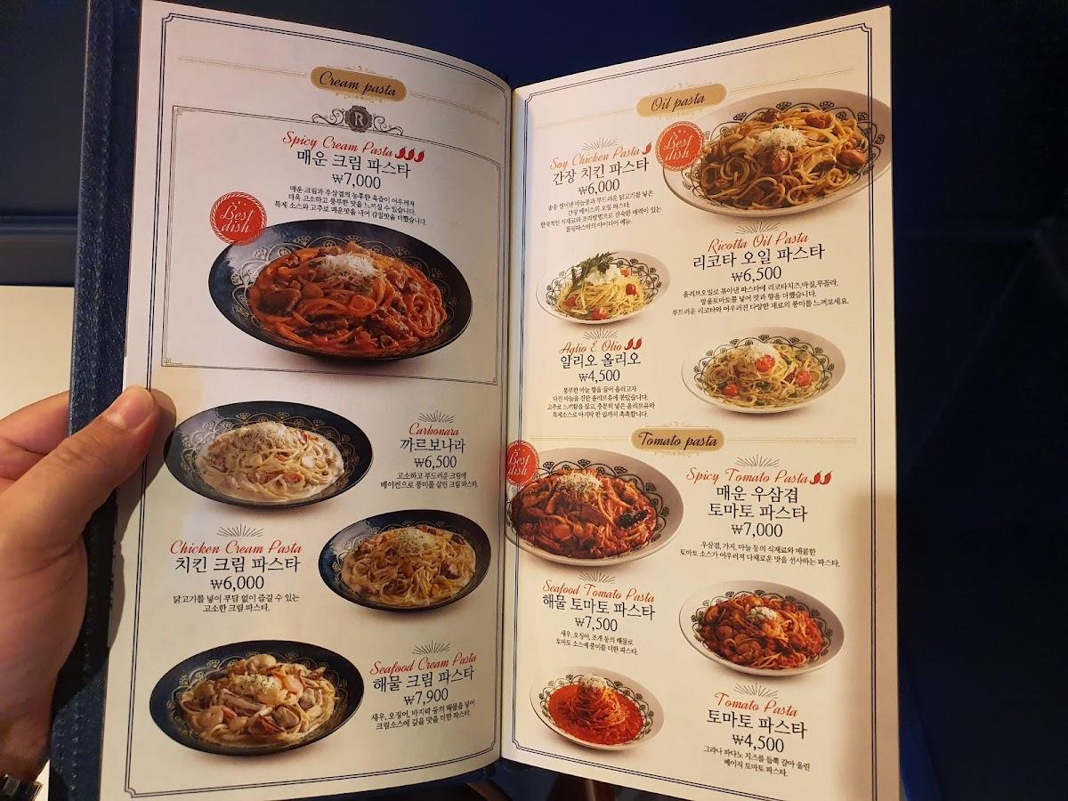 Menu at Rolling Pasta Daehakro Branch restaurant, Seoul
