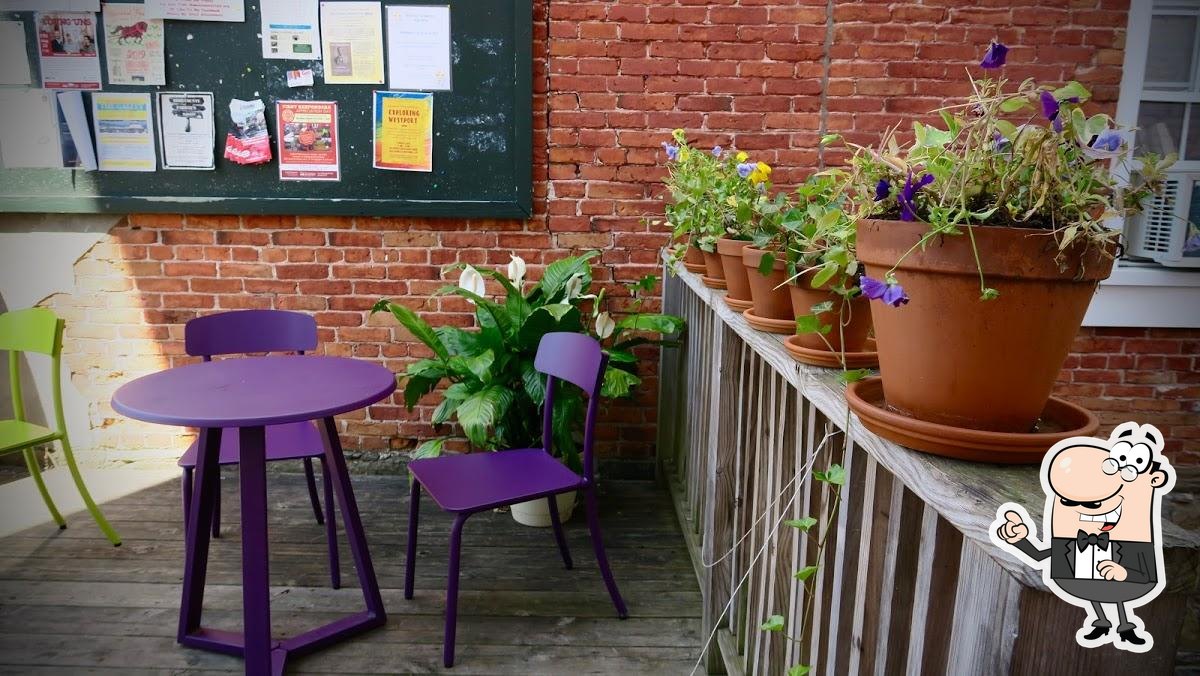 K & D Deli, Westport - Restaurant menu, prices and reviews
