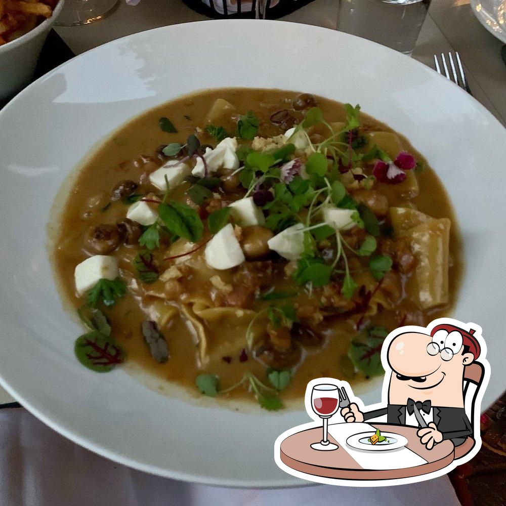 Place Carmin, Montréal - Restaurant menu, prices and reviews