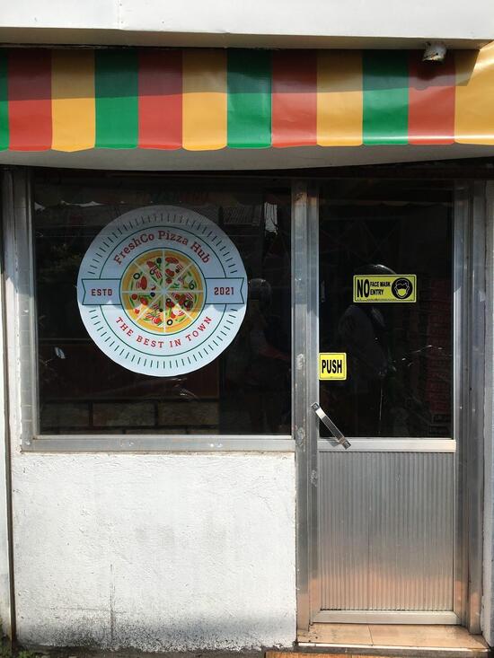 FreshCo Pizza Hub pizzeria, Tanza - Restaurant reviews