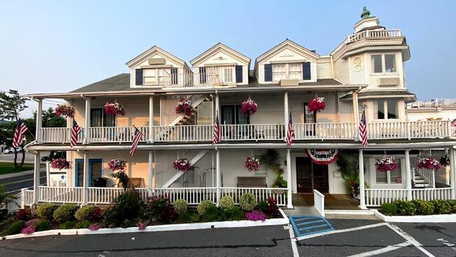 Danfords Hotel & Marina, Port Jefferson - Restaurant menu, prices and ...
