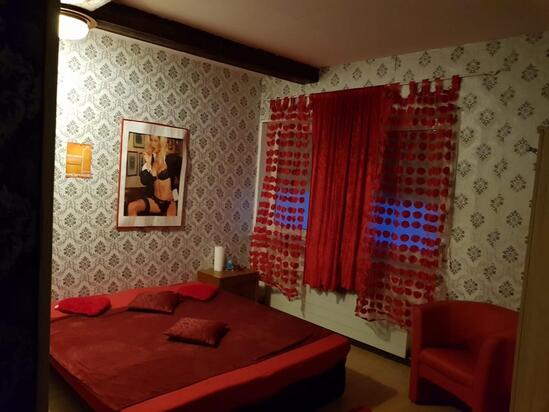 Happy Night Club Homburg, Homburg - Restaurant reviews