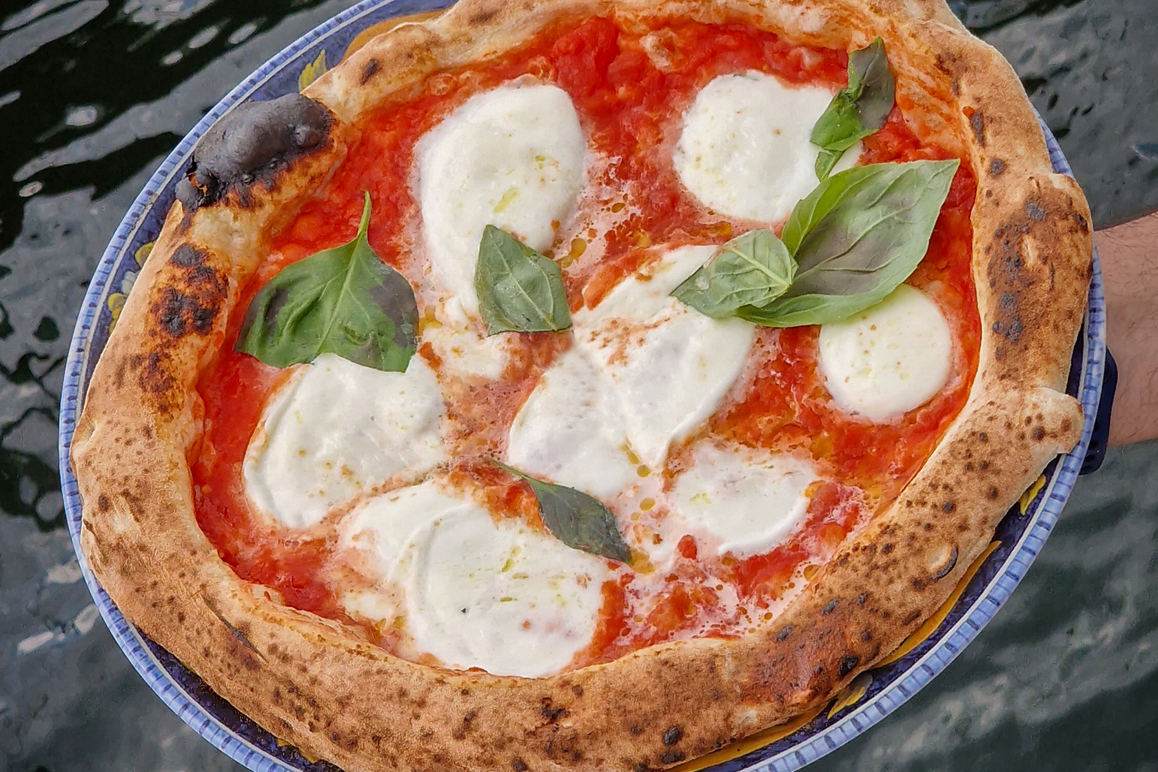 Top 7 restaurants with sea and Vesuvius views in Naples, Italy