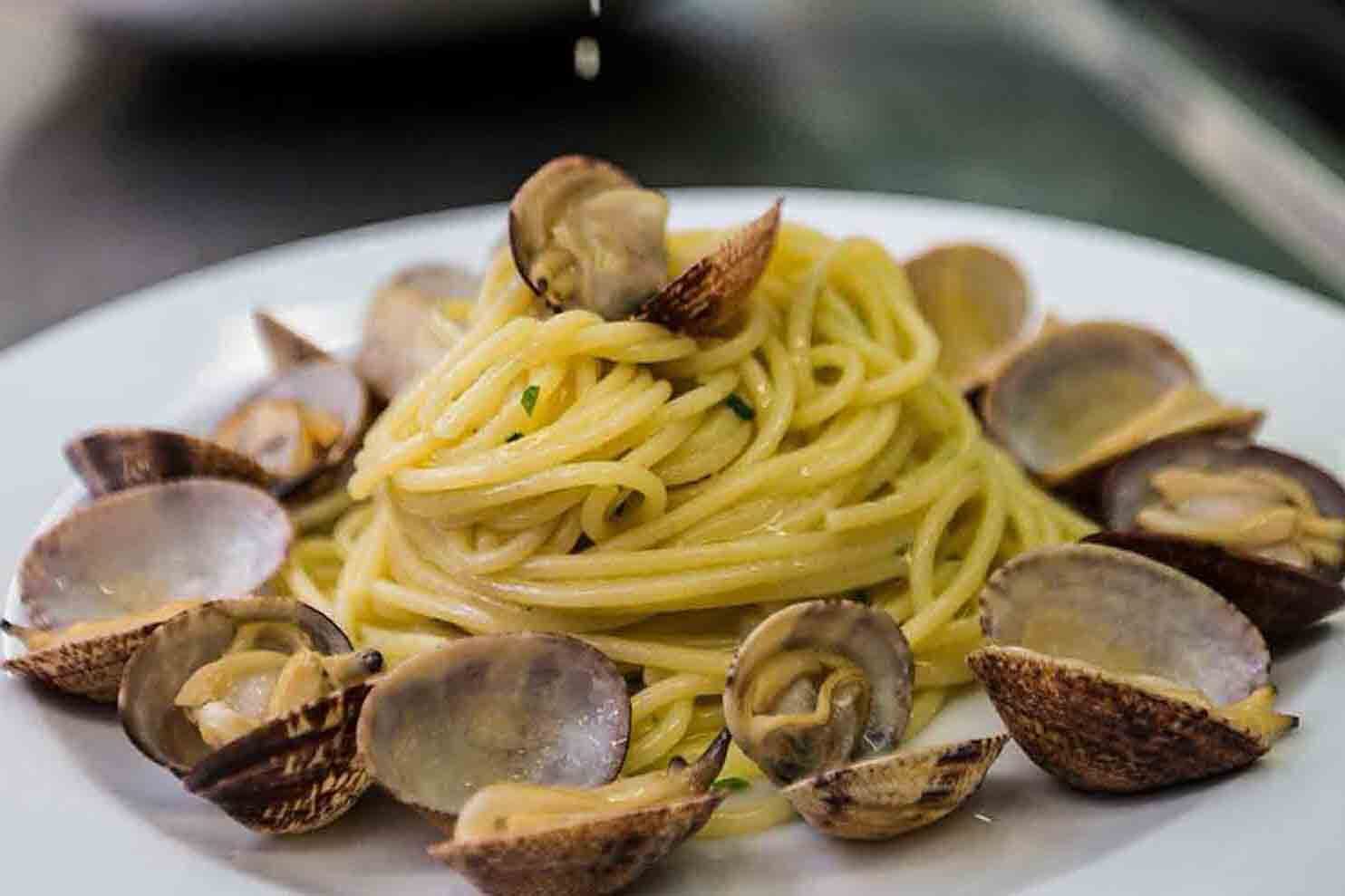 Top 7 restaurants with sea and Vesuvius views in Naples, Italy