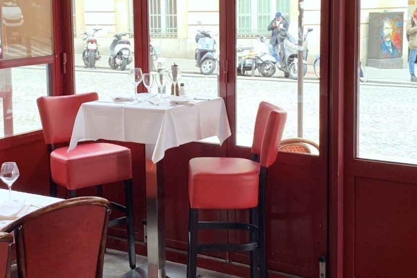 Top restaurants from Netflix’s Emily in Paris that actually exist