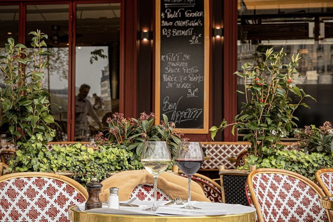 Top restaurants from Netflix’s Emily in Paris that actually exist