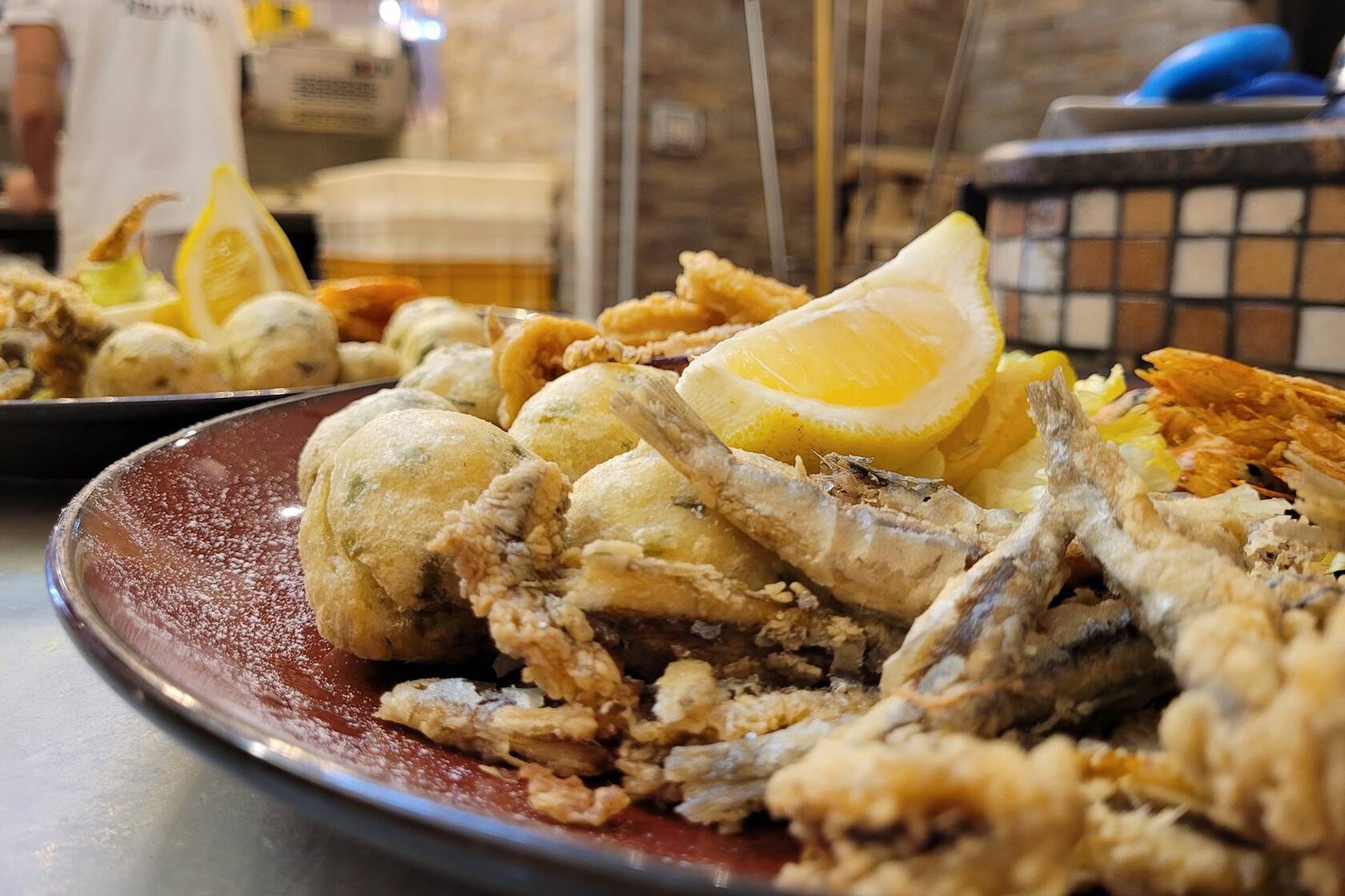 Naples, Italy: Top 5 landmarks and best restaurants you can’t miss