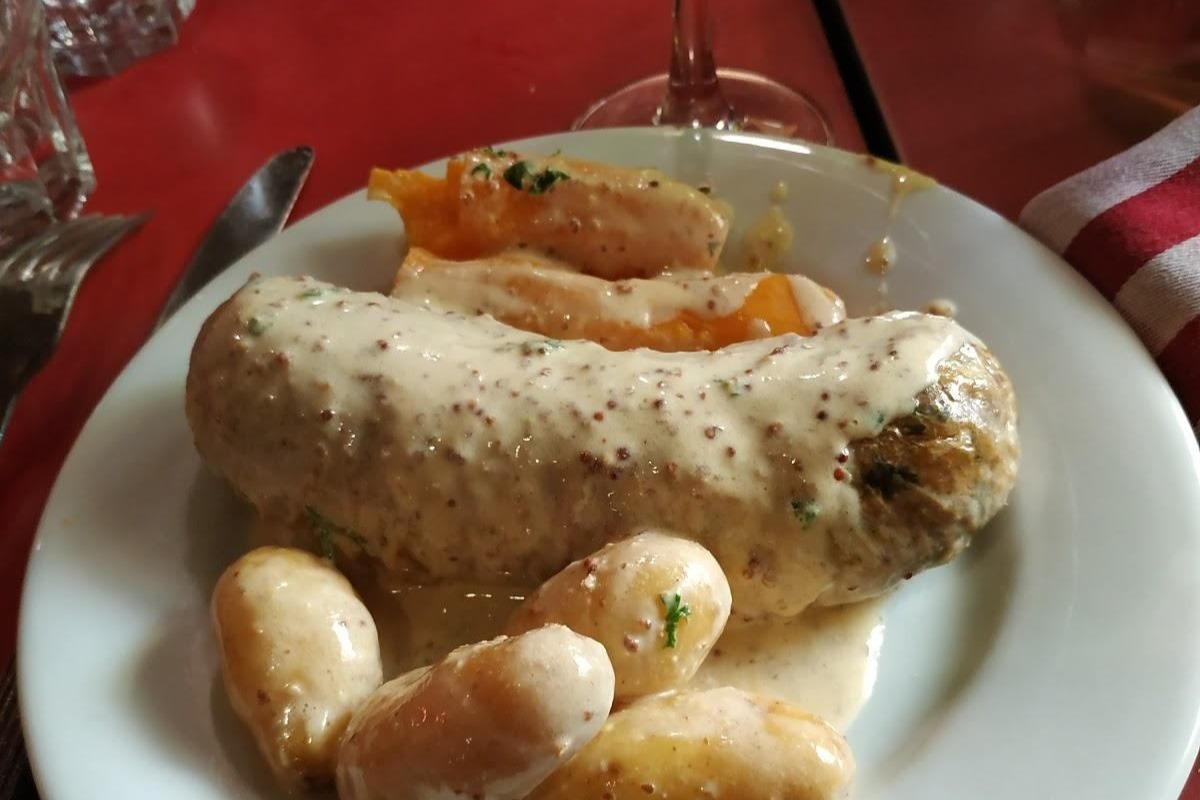 Top 6 traditional dishes and where to eat them in Lyon, France