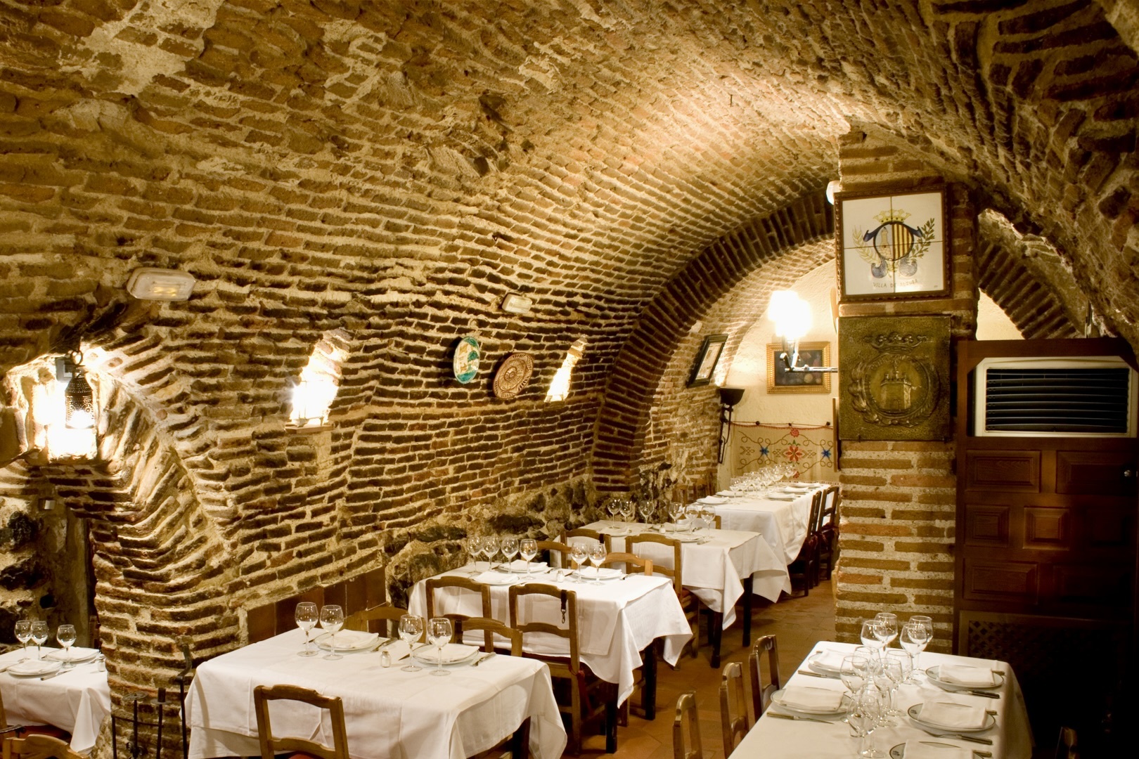 Top 5 oldest restaurants in Europe you should visit