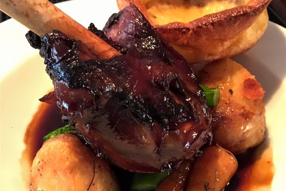 Top 10 gastropubs in the UK: Where to eat & drink in style in 2025