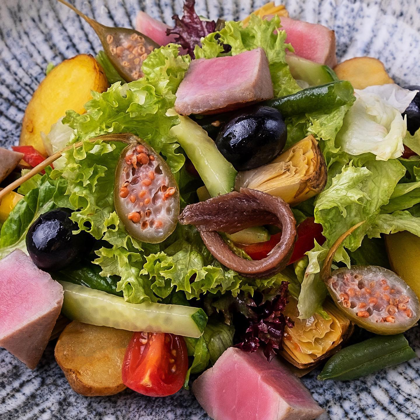 10 budget and luxury foods in Sochi, Russia