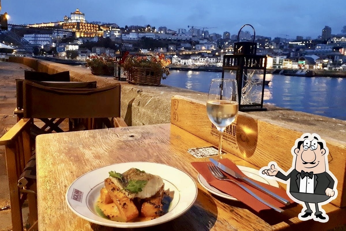 5 Charming Portuguese Restaurants to Try Bacalhau in Porto