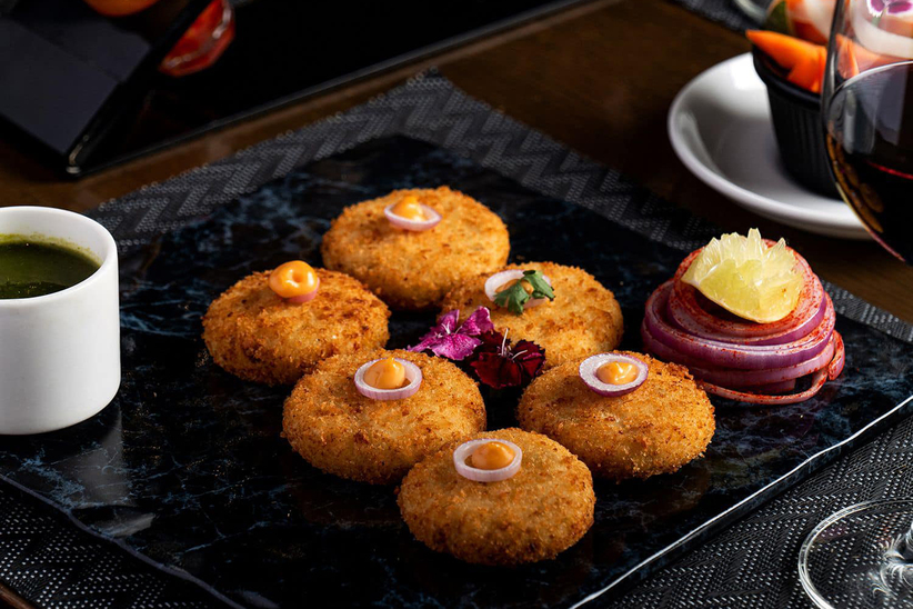 The best tourist spots and restaurants in Agra, India