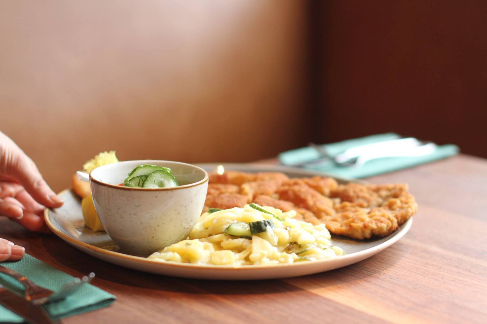 Schnitzelei Mitte, Berlin - Restaurant menu, prices and reviews