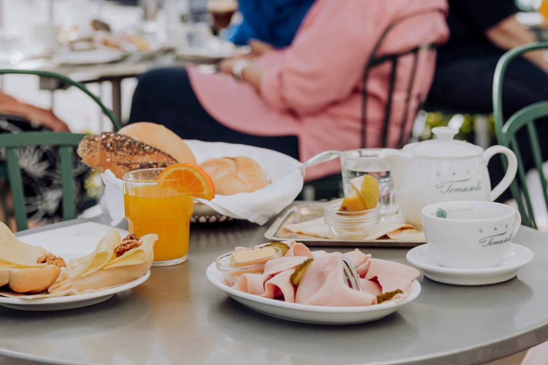 Café Tomaselli, Salzburg - Restaurant menu, prices and reviews