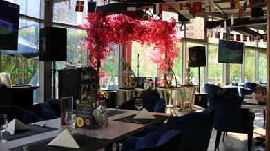 Xandros Restaurant & Terrace Lounge, Dubai - Restaurant menu and reviews