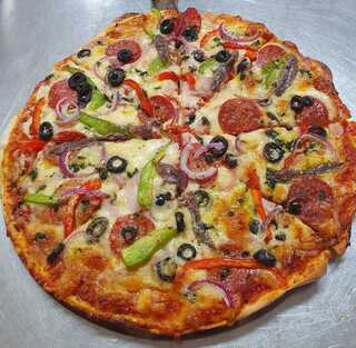 Rafters Diner, Guyra - Restaurant menu, prices and reviews