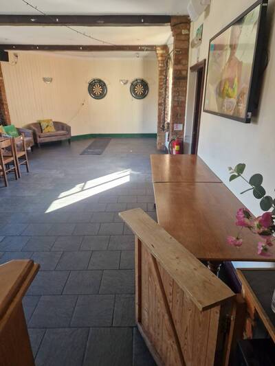The Three Mariners, Bagshot - Restaurant menu, prices and reviews