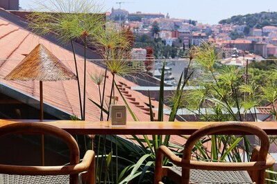 The V Rooftop Bar, Lisboa - Menu do restaurante, preços e opiniões