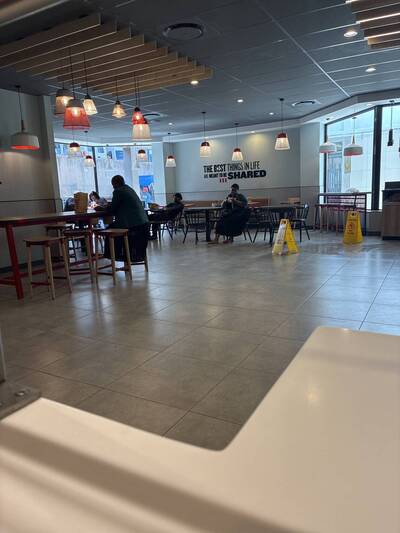 KFC Park Station (Jhb), Johannesburg - Restaurant menu, prices and reviews