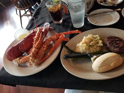 2 Forks Up, Getzville - Restaurant menu, prices and reviews