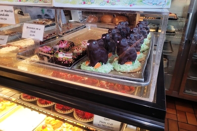 Weber's Bakery, Chicago - Restaurant menu, prices and reviews