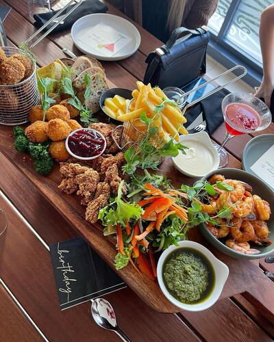 MAAKONA, Hamilton - Restaurant menu, prices and reviews