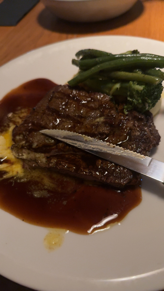 The Roaming Giant, Hamilton - Restaurant menu, prices and reviews