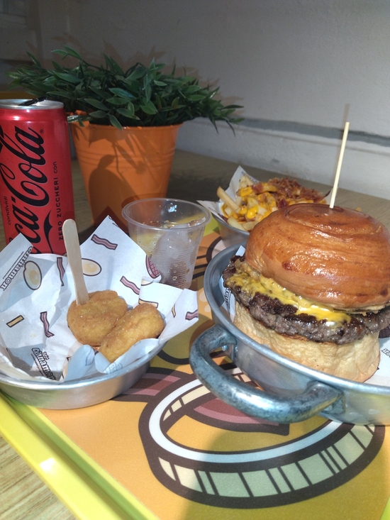Mr. Cinnamon Burger, Aversa - Speisekarte, Preise und Bewertungen