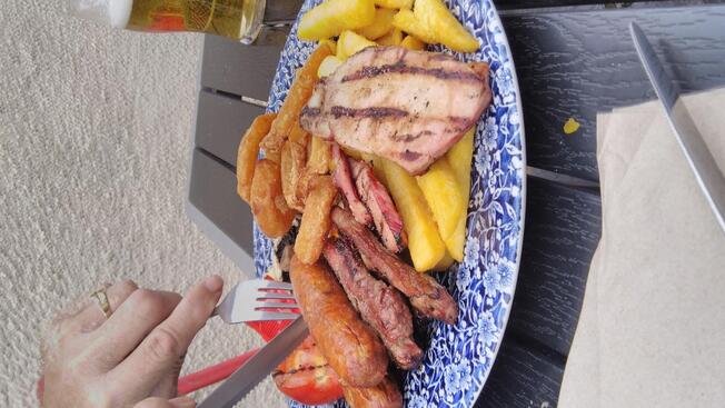 The George Hotel - JD Wetherspoon in Brecon - Restaurant menu and reviews