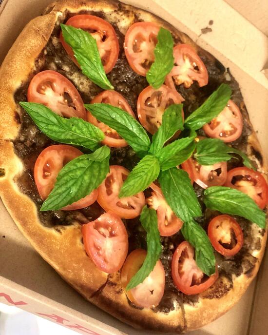 Munoosh Hut - Lebanese Pizzeria, Lurnea - Restaurant menu, prices and ...