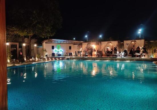 Adam’s Ale, Indore - Restaurant menu, prices and reviews
