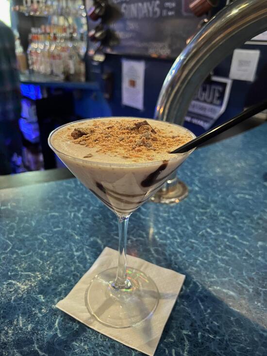 Blue Water Lounge, Brookfield - Restaurant menu, prices and reviews