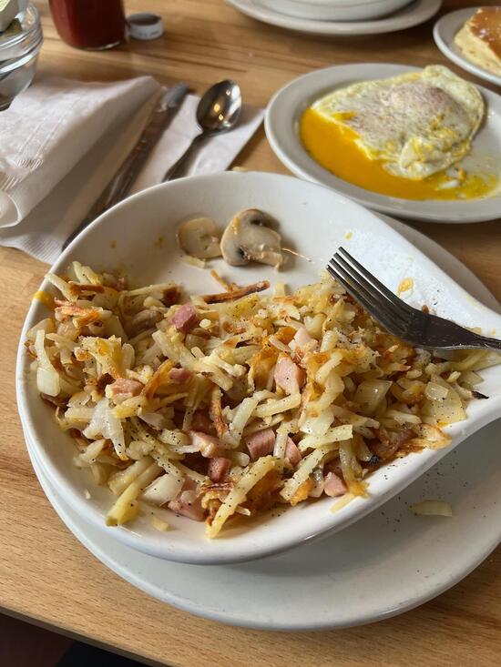 Dapper's West Family Restaurant, Addison - Restaurant menu, prices and ...