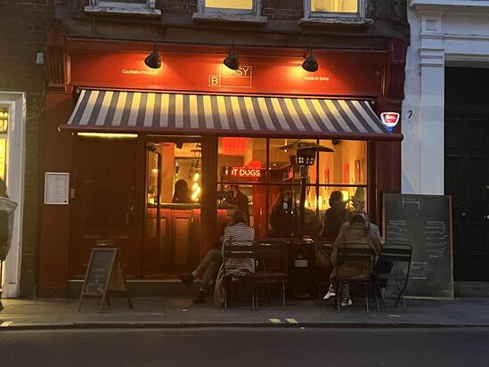 Carta del pub y bar Beasy Soho, Londres