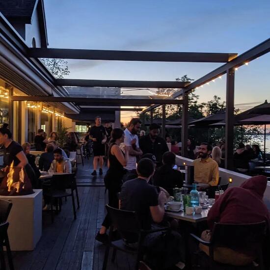 Barangas On The Beach, Hamilton - Restaurant menu, prices and reviews