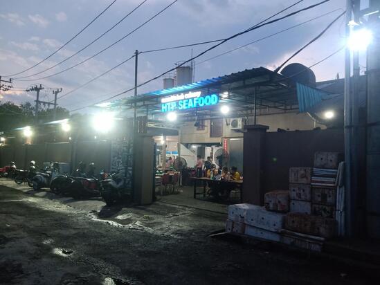 HTP Seafood, Denpasar - Restaurant menu, prices and reviews