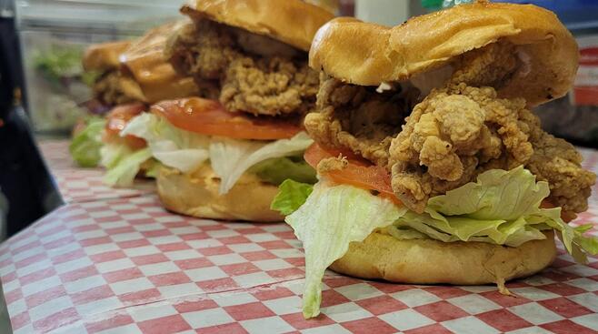 Lovejoy Express, Montréal - Restaurant menu, prices and reviews