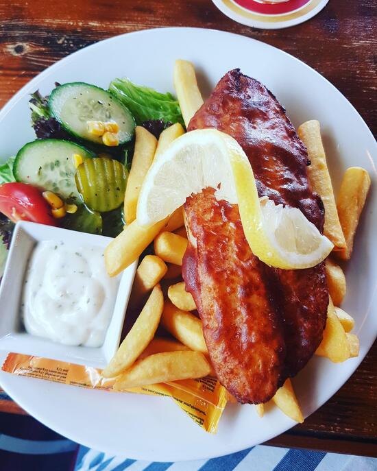 Café Centraal Volendam, Volendam - Restaurant menu, prices and reviews