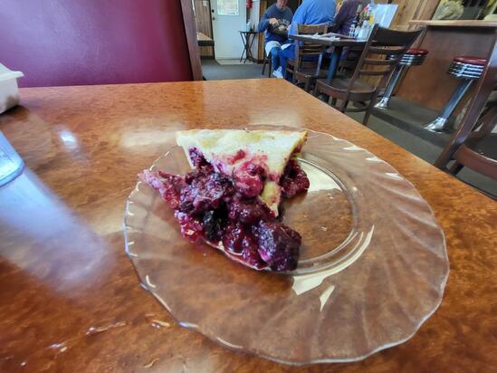 Blackberry Cafe, Joyce - Restaurant menu, prices and reviews