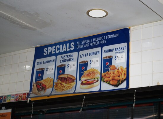 Omega Drive-In, Orange - Restaurant menu, prices and reviews