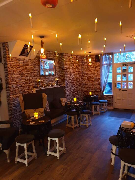 The Cracker Barrel Micro Pub in Bradford - Restaurant reviews