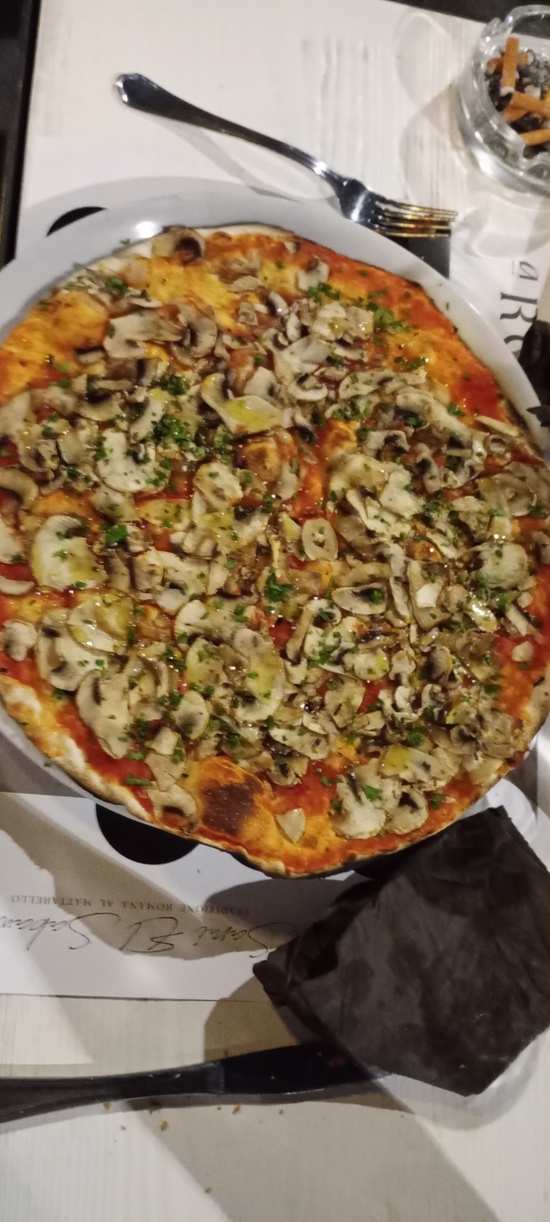 A Rota Pizzeria Romanesca, Roma - Menu del ristorante, prezzi e recensioni