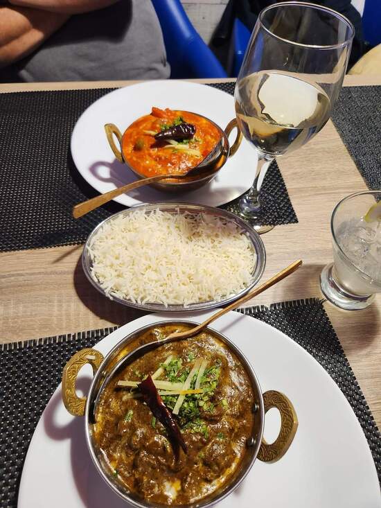 Curry Club Victoria, Victoria - Restaurant menu, prices and reviews