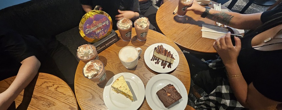 Starbucks Mega One Building, Manila, España - Restaurant menu, prices ...