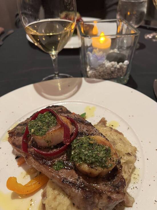 Memories Dining & Bar, Regina - Restaurant menu, prices and reviews