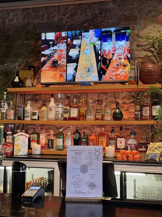 The Mercury Room, Hamilton - Restaurant menu, prices and reviews