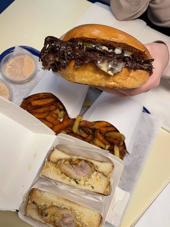 Pretty Patty - Smash Burger, Geneva - Restaurant menu, prices and reviews